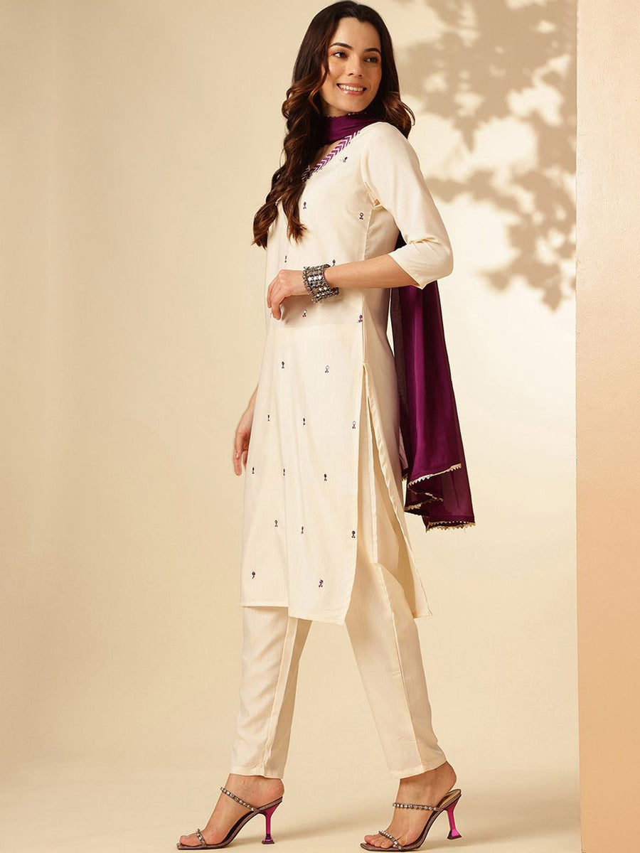 Women's White Rayon Slub Embroidery Kurta Set - The52 – Trendia